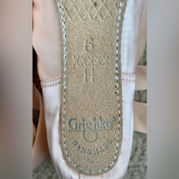 Grishko | Shoes | Brand New Grishko Nova Pointe Shoes Size 6 Width ...
